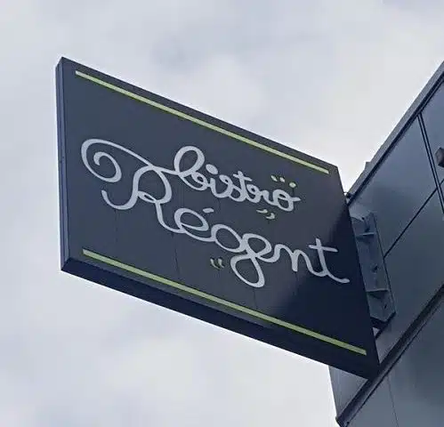 Réalisation Enseignes | Restaurant Bistro Régent - St Herblain